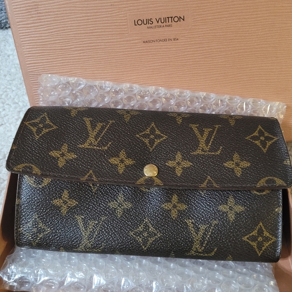 Louis Vuitton Monogram Sarah Long Wallet
